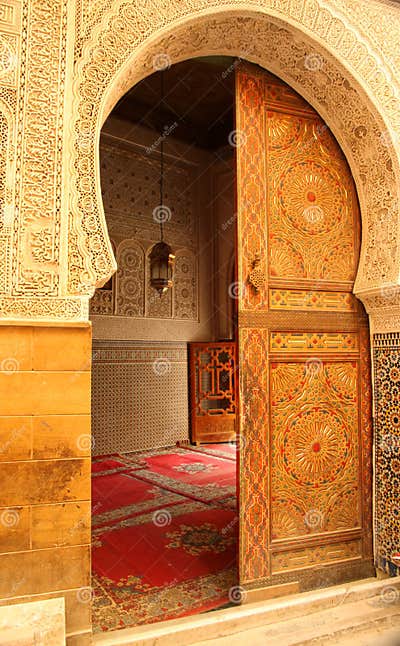 Mosque door entrance stock image. Image of moroccan, arch - 24420869