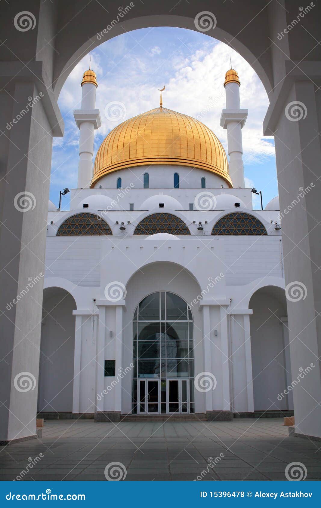 Mosque entrance stock photo. Image of classical, empty - 15396478