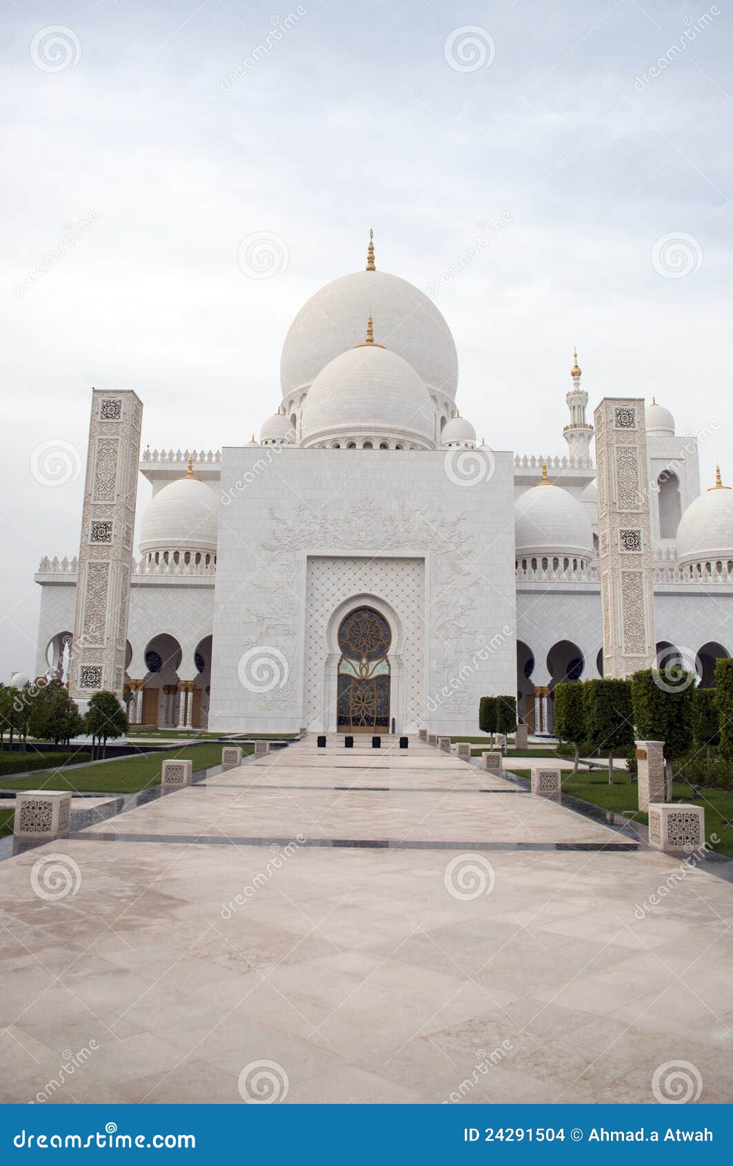 Mosque Entrance in Emirates Stock Photo - Image of muslim, arab: 24291504