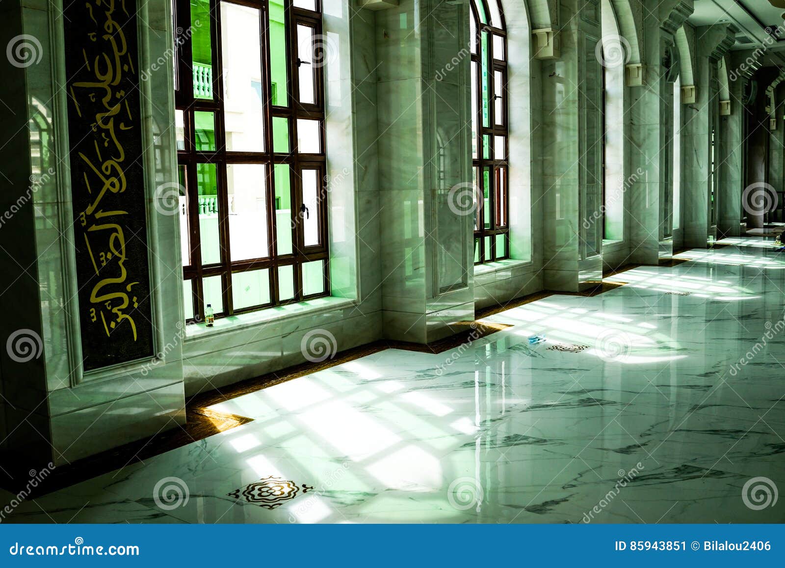 Mosque interior editorial photo. Image of convention - 85943851