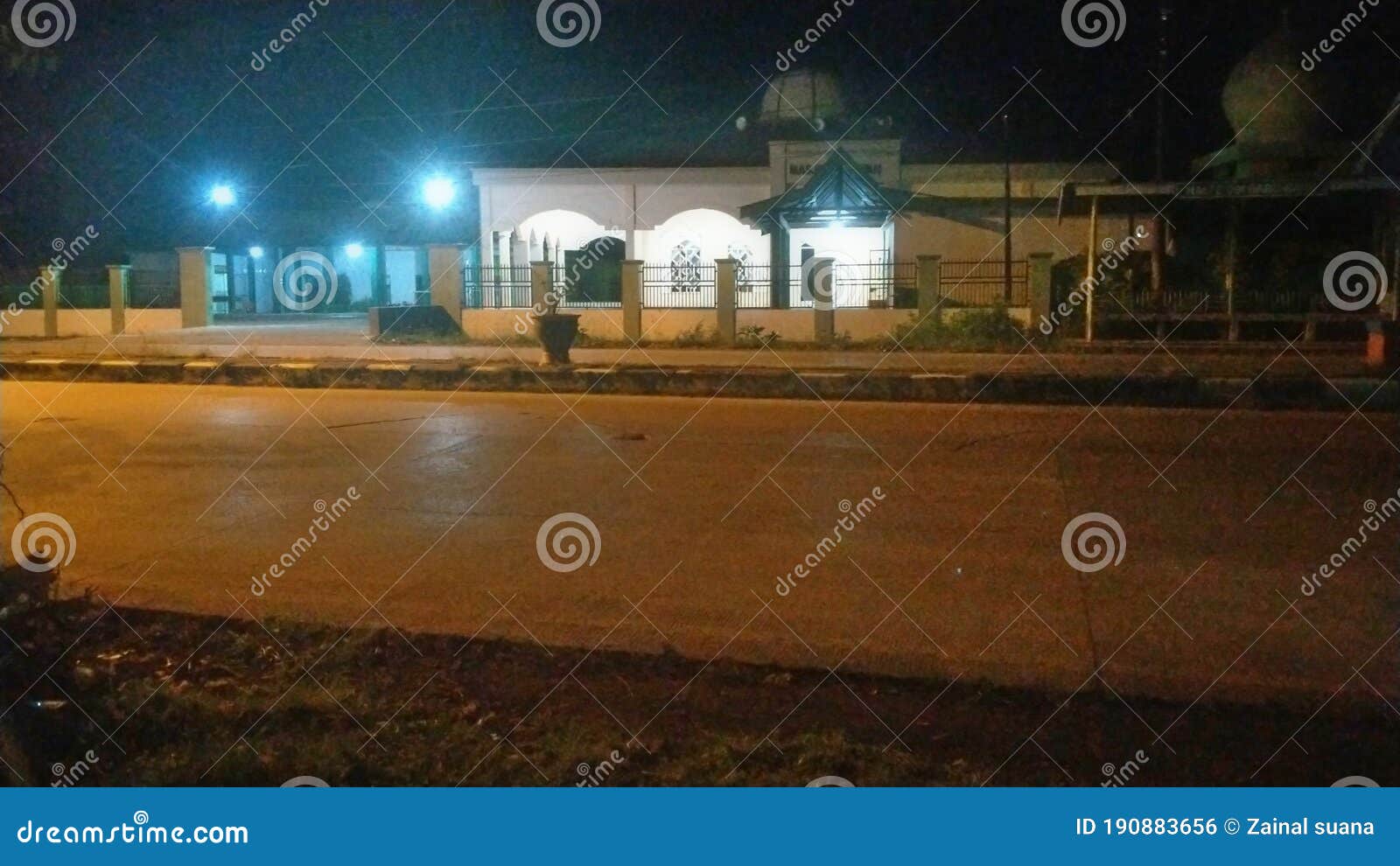 The Mosque at Night Across the Street Stock Photo - Image of religi ...