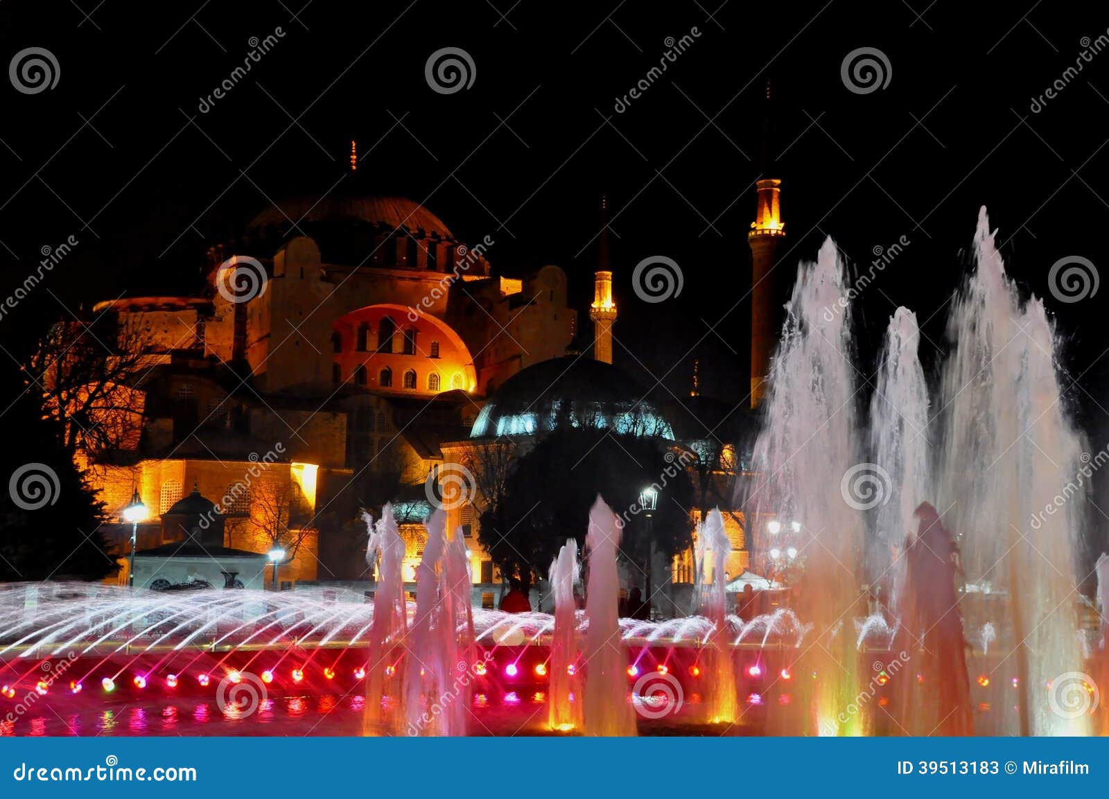 Mosque at night editorial stock photo. Image of hagia - 39513183
