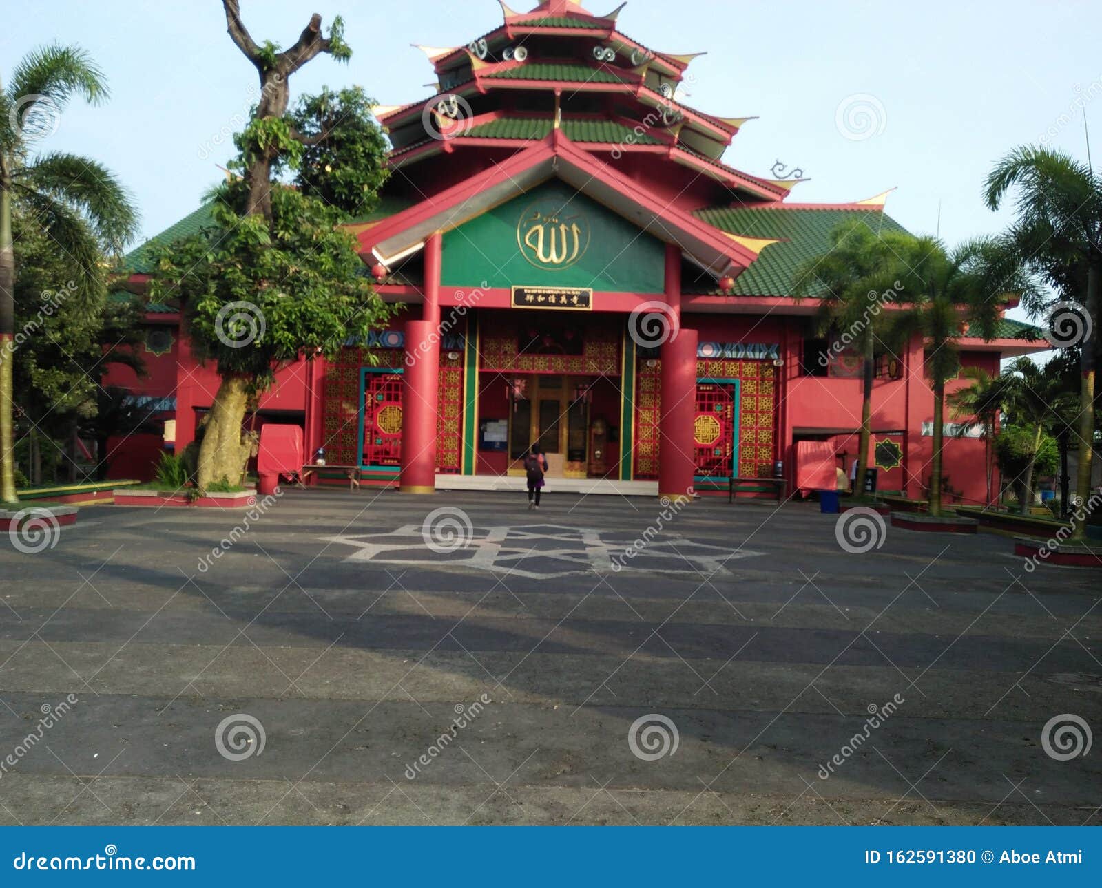Cheng ho Mosque editorial image. Image of cheng, indonesia - 162591380