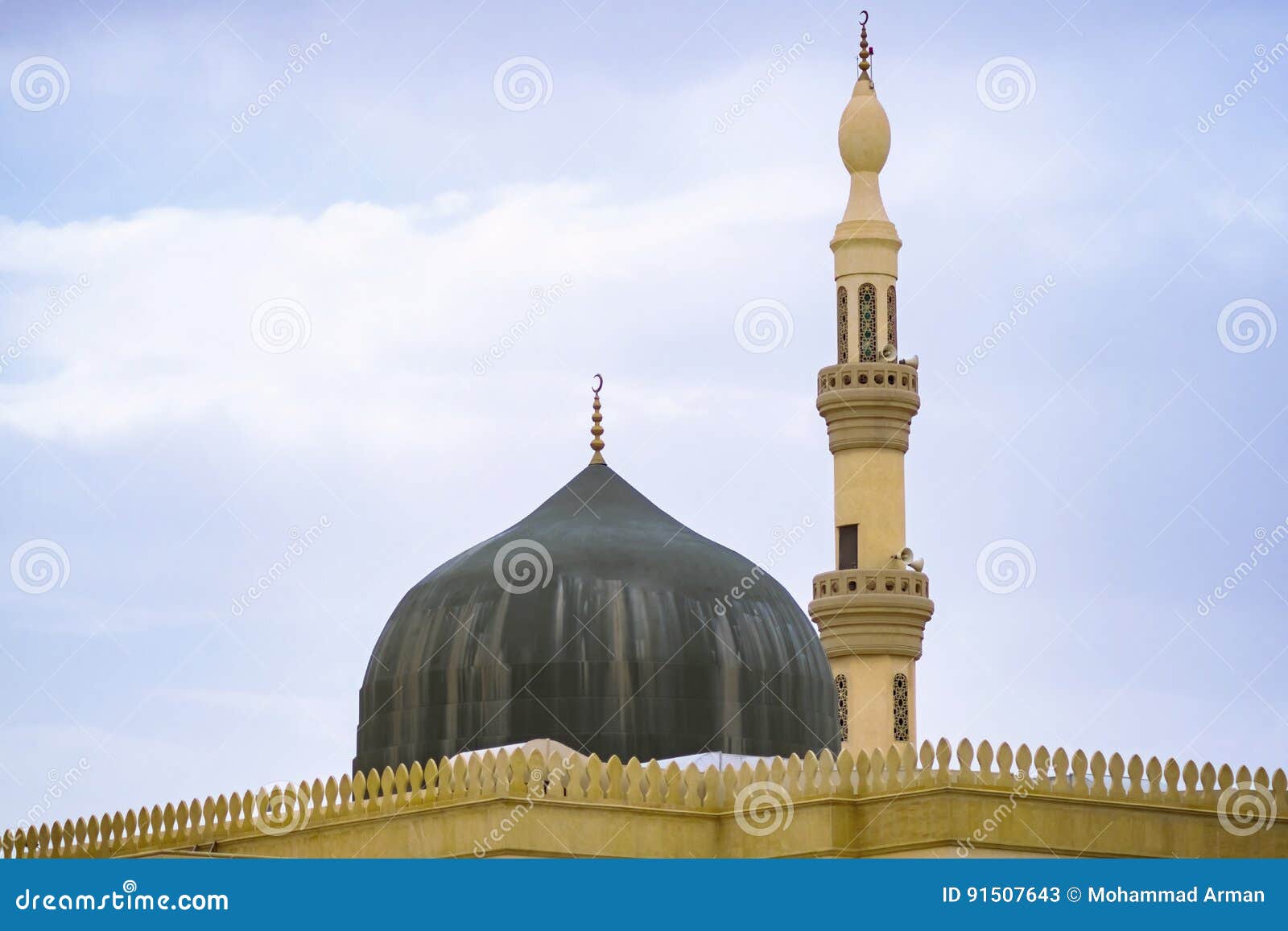 Mosque pillar and tomb stock image. Image of pillar, tomb - 91507643