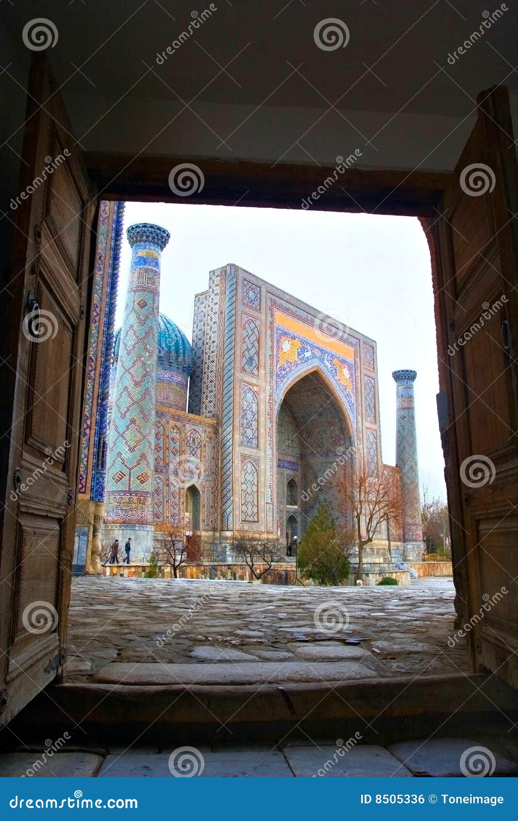 Mosque in Samarkand stock photo. Image of historic, middle - 8505336