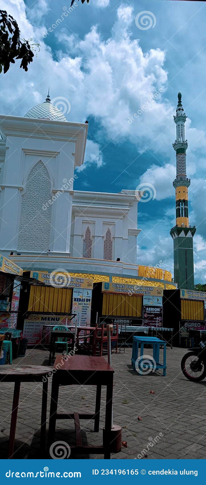 Mosque Soppeng Bugis editorial image. Image of spire - 234196165