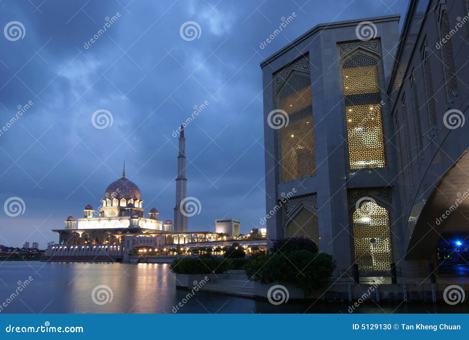 Mosque on Water Night Scene Stock Photo - Image of design, putrajaya ...