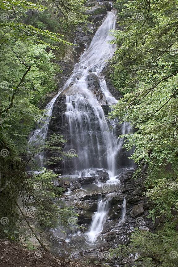 Moss Glen Falls stock image. Image of rocks, waterfall, falls - 17007