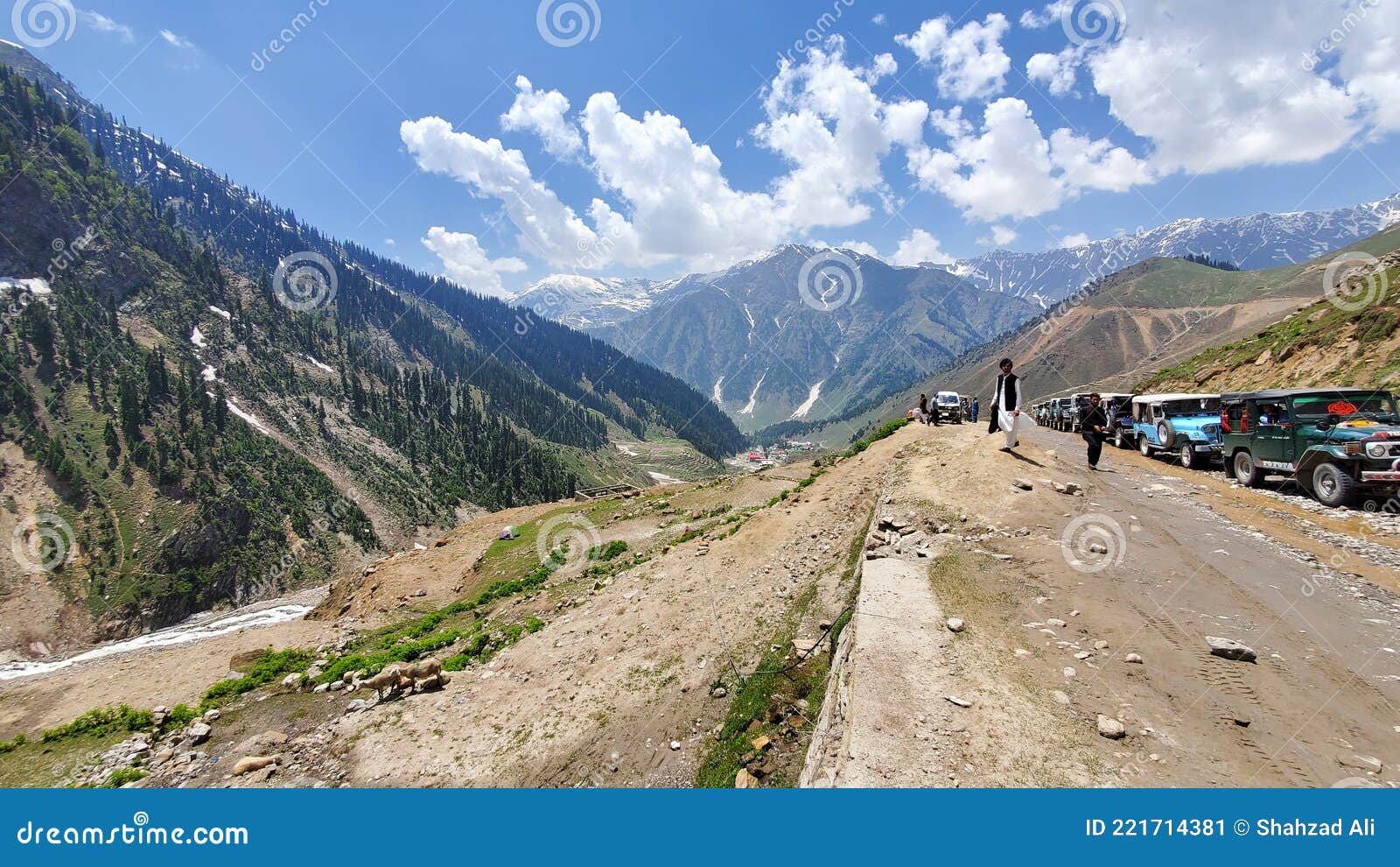 Naran Valley editorial photo. Image of road, walking - 221714381
