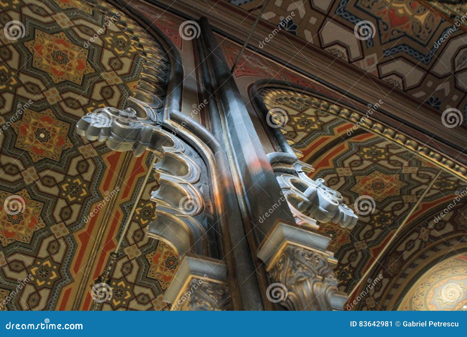 The Most Beautiful Synagogue in Bucharest Editorial Photo - Image of ...