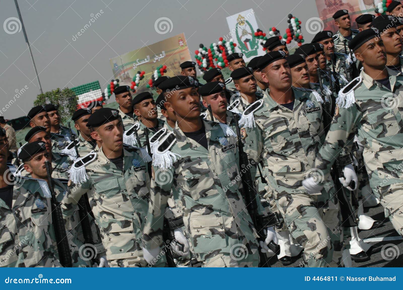 Mostra Do Exército De Kuwait Foto Editorial - Imagem de guerreiro ...