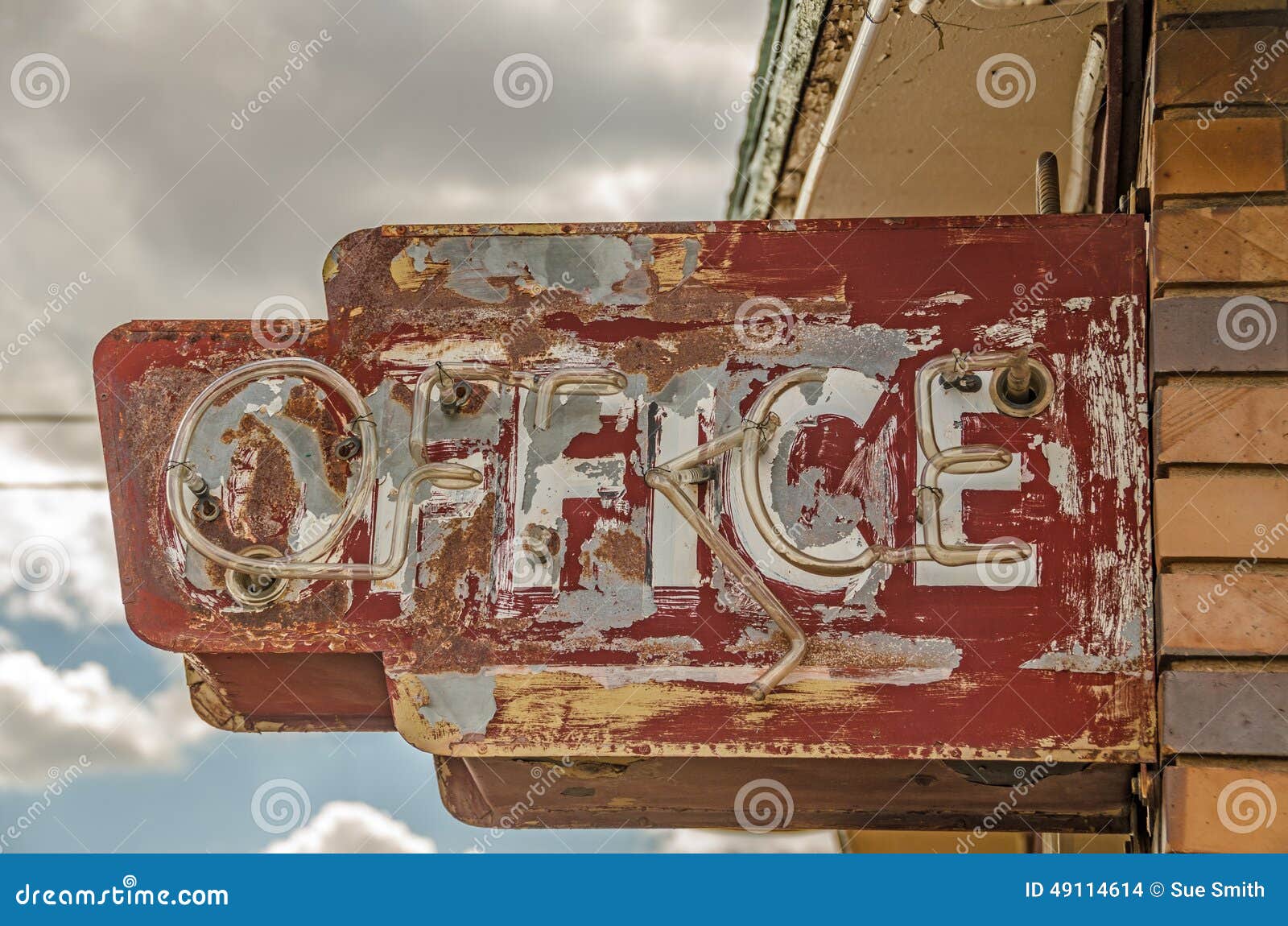 Broken Neon Office Sign Photos - Free & Royalty-Free Stock Photos from ...