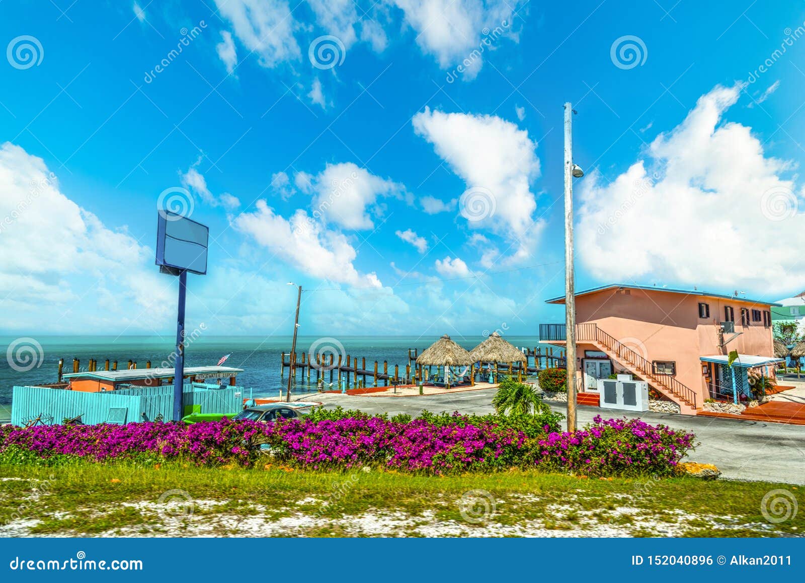 Motel by the Sea in Florida Keys Editorial Photo - Image of relax ...