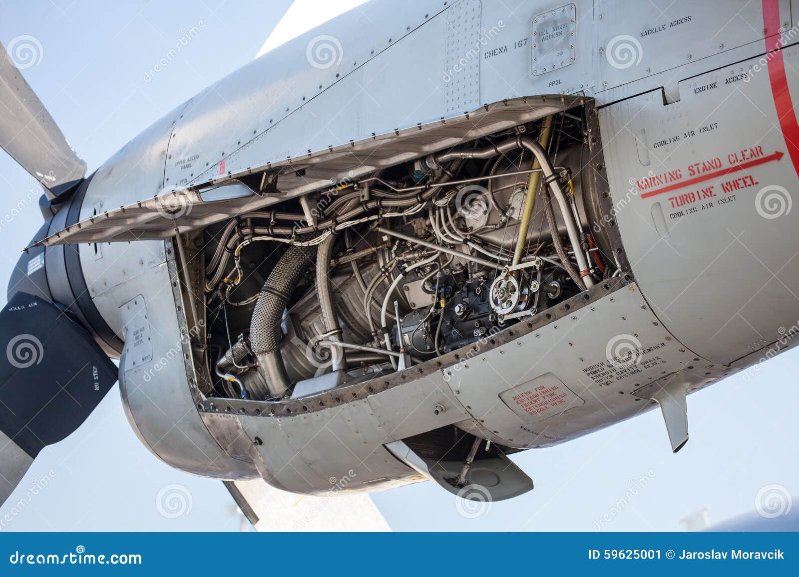 Moteur à l'avion photo éditorial. Image du avion, forces - 59625001