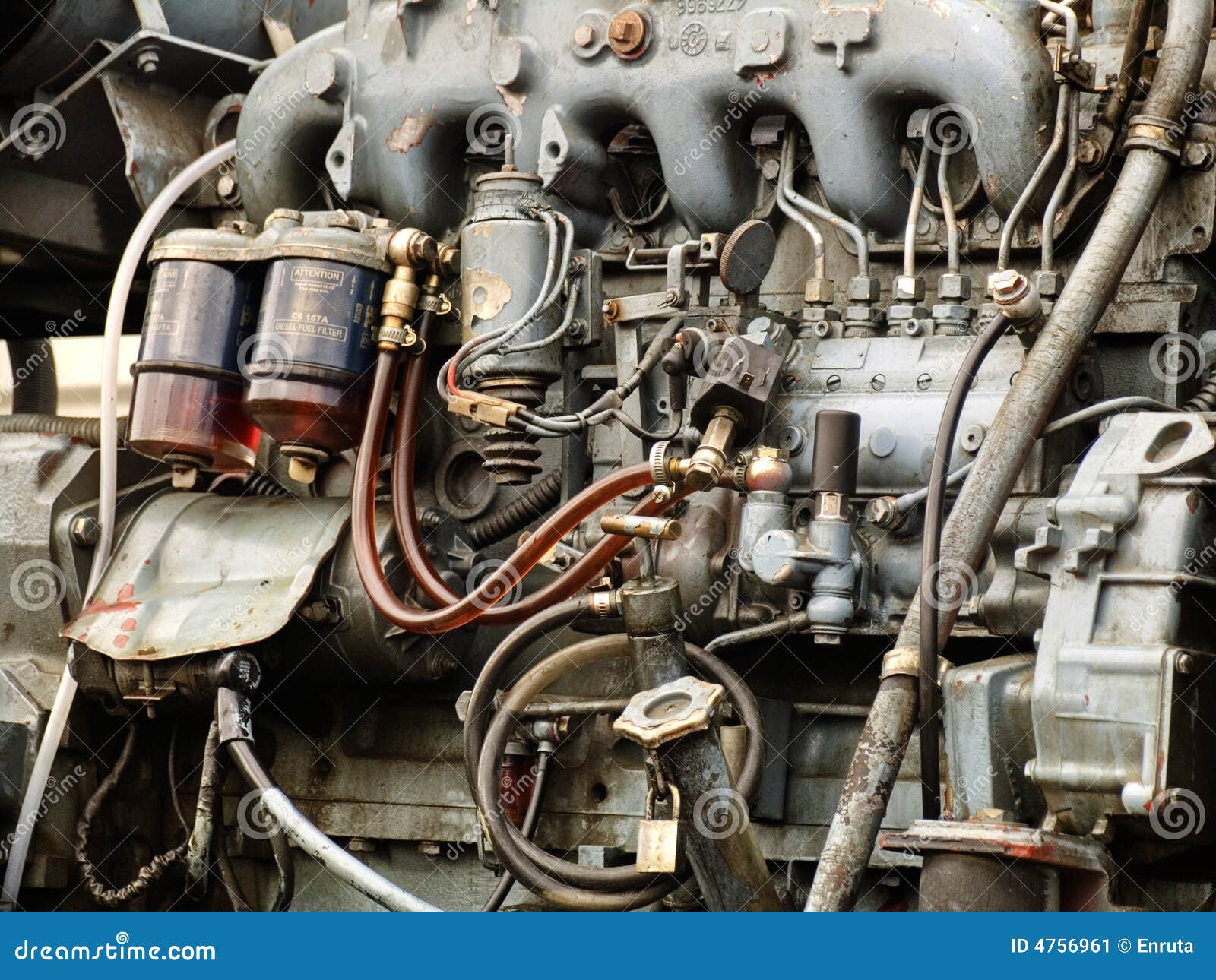 Moteur diesel image stock. Image du concept, bloc, cheval - 4756961