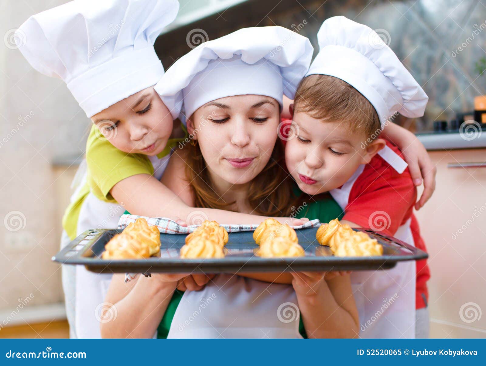 Mother with Children Making Bread Stock Image - Image of food, chef ...