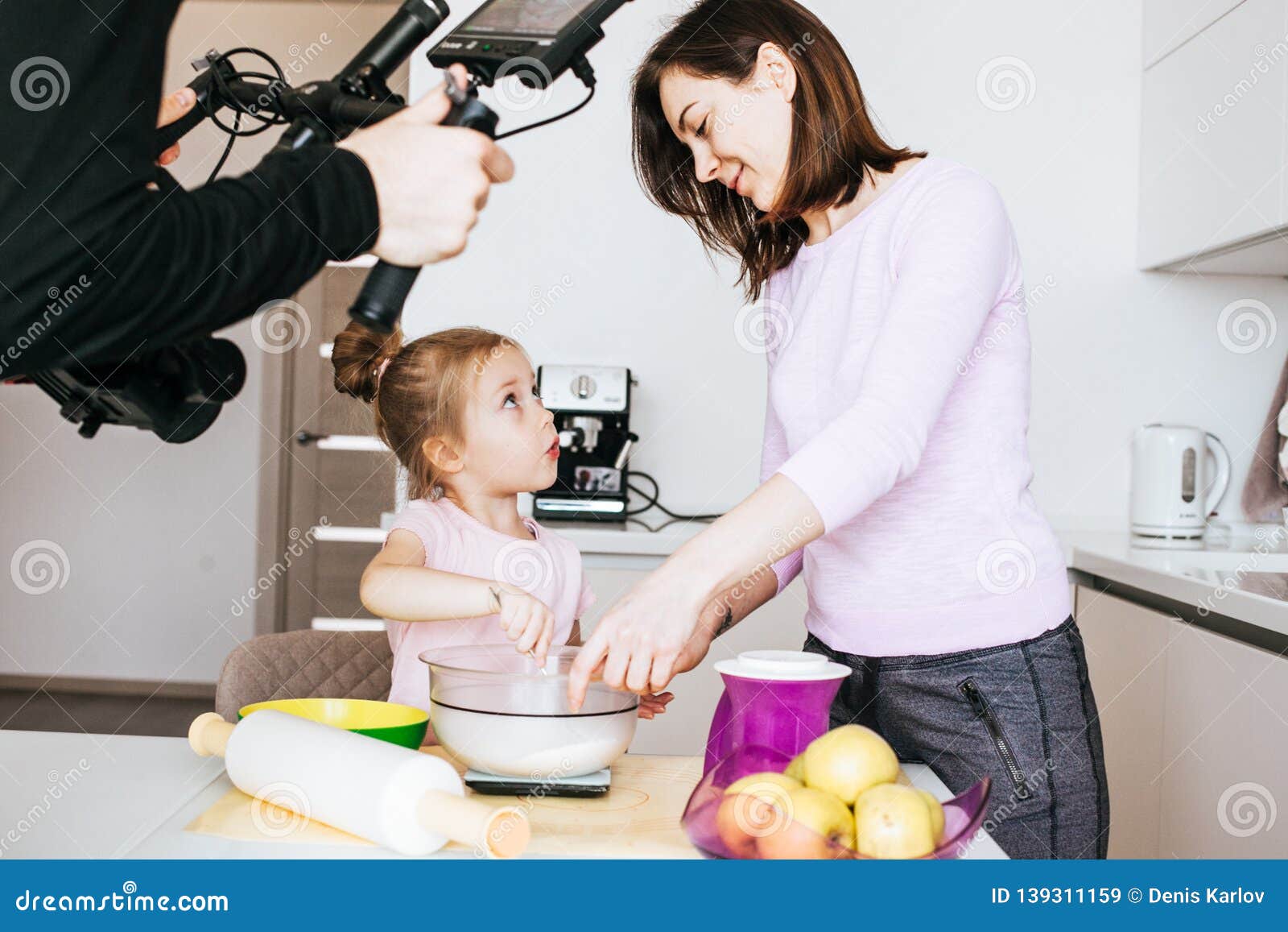 Mother And Daughter Making Cookies Stock Image Image Of Meal Smiling