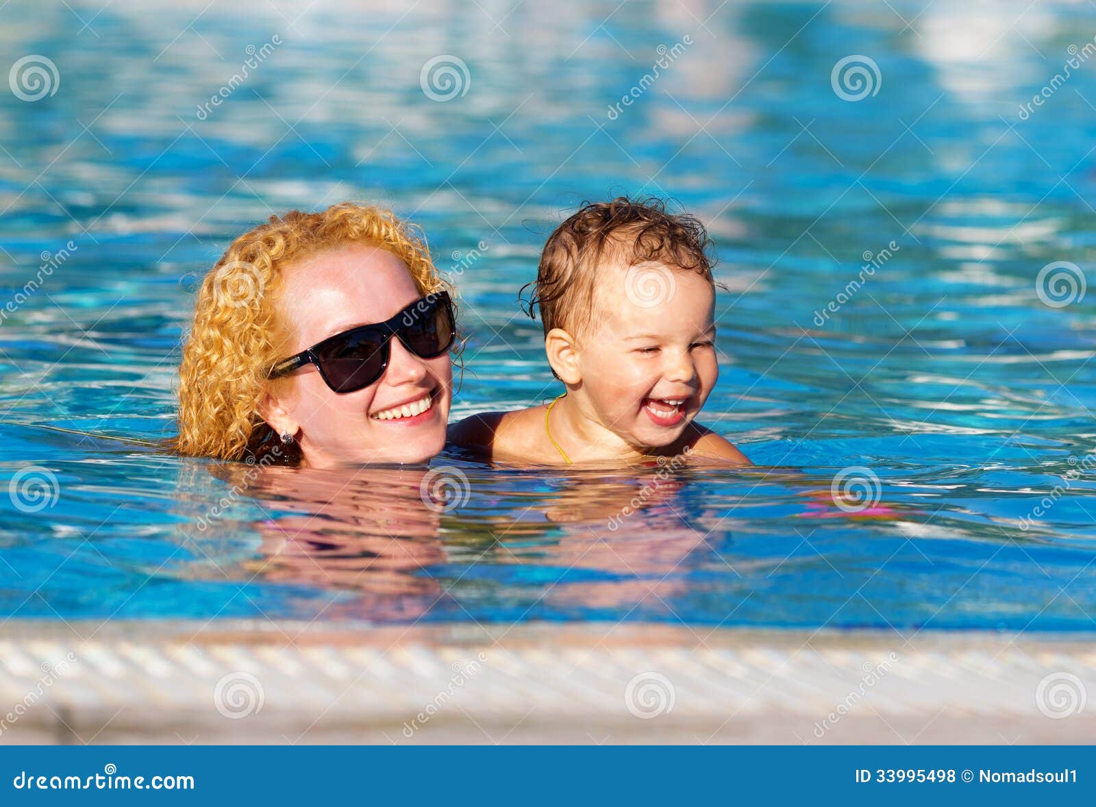 Mother and Daughter in the Pool Stock Photo - Image of daughter, play ...
