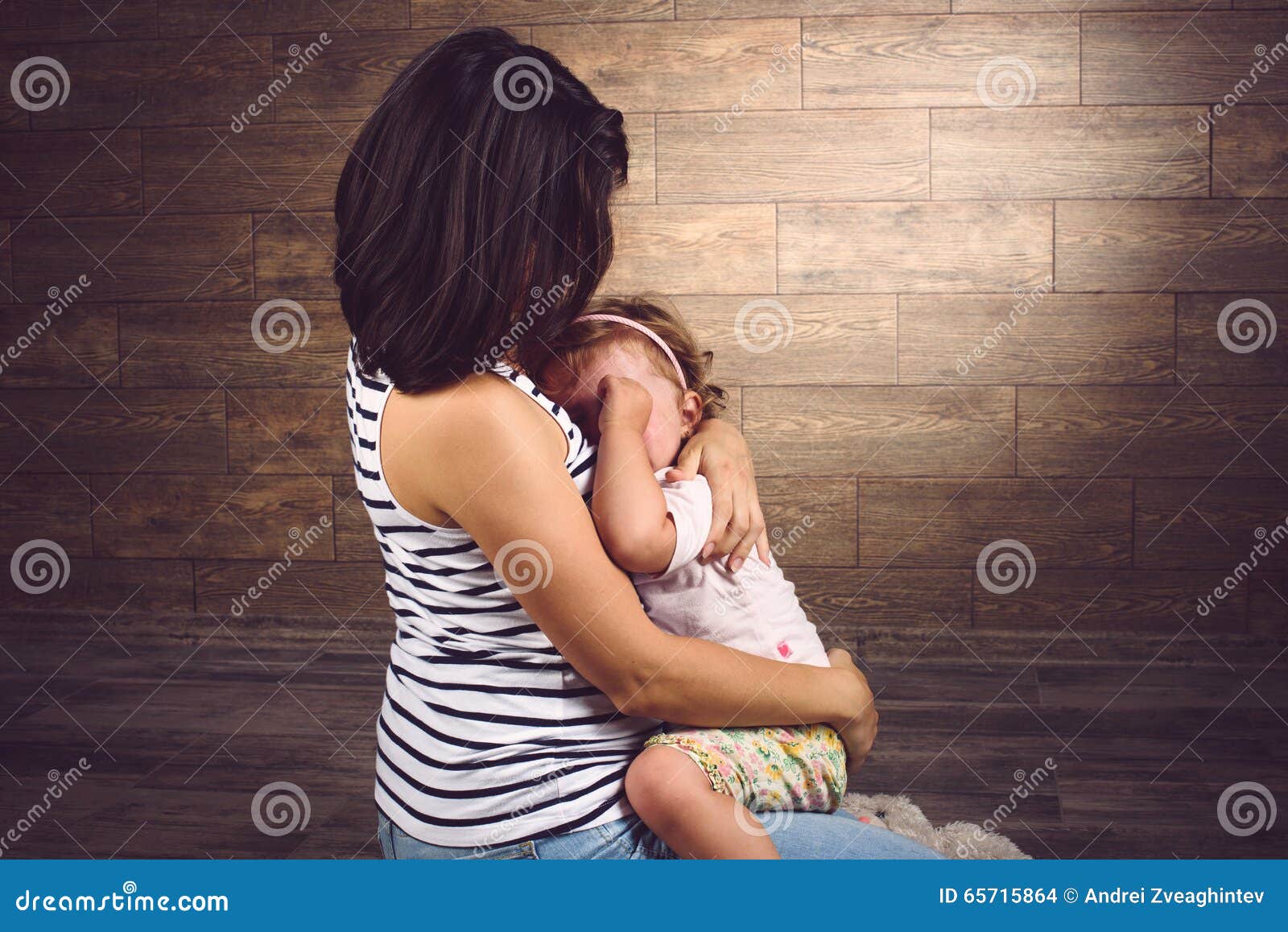 Mother Hugging Crying Daughter Stock Images - Download 175 Royalty Free ...