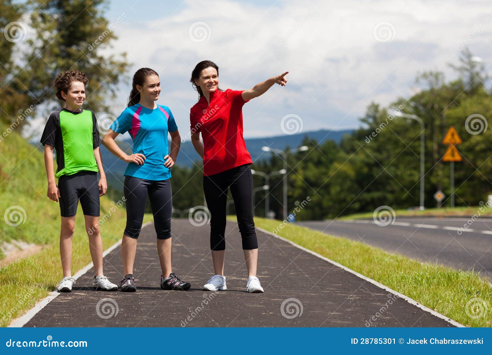 Mother with kids running stock image. Image of exercise - 28785301