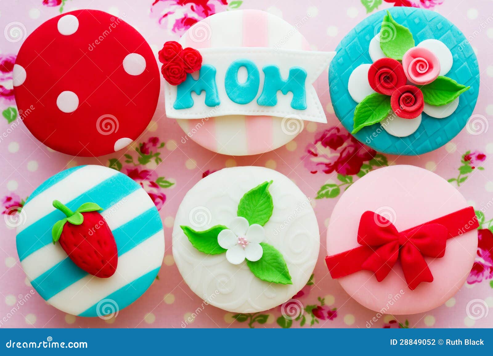 Mother s day cupcakes stock photo. Image of gourmet, flower - 28849052