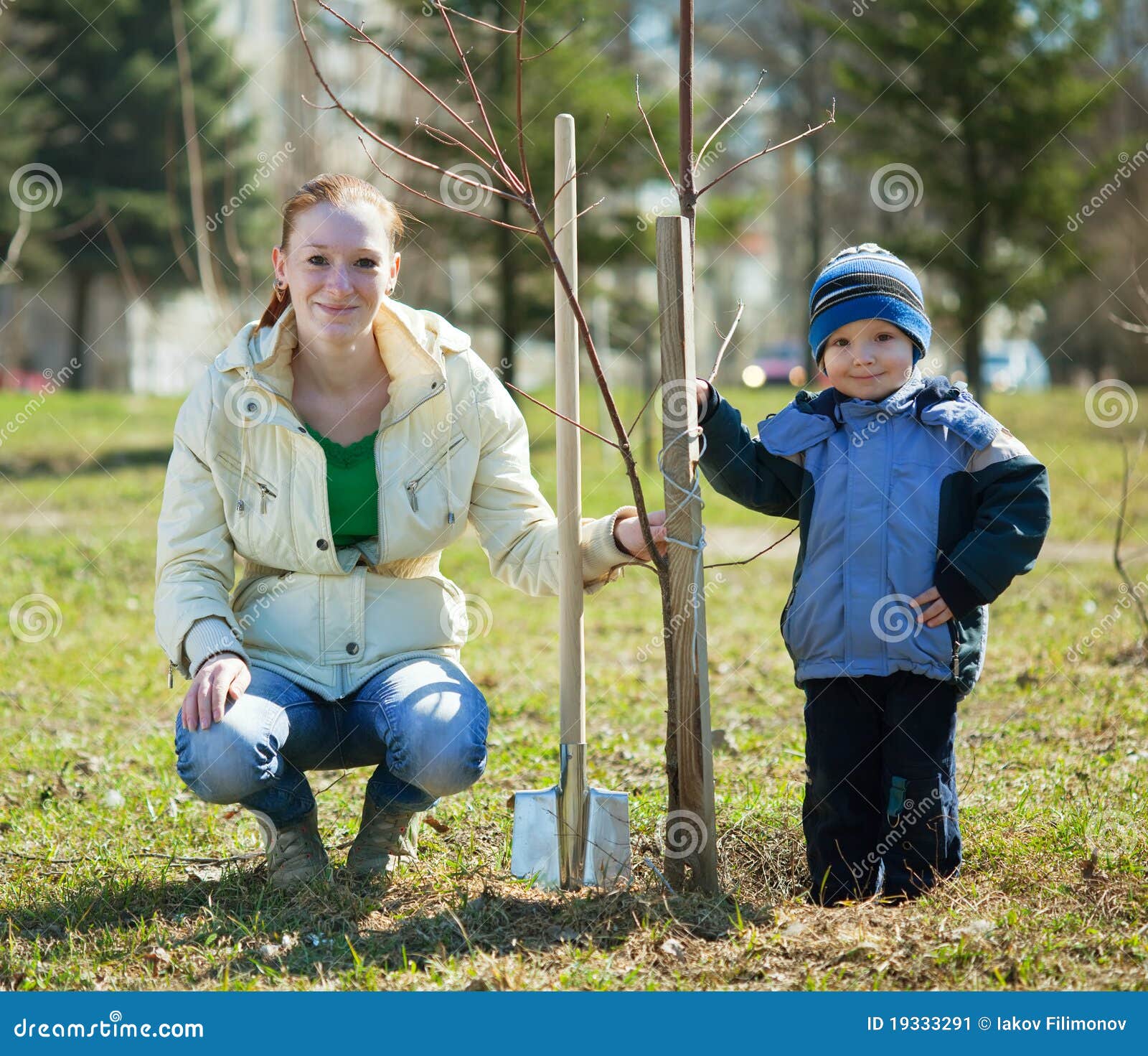 Mother and Son Planting Tree Stock Image - Image of family, autumn ...