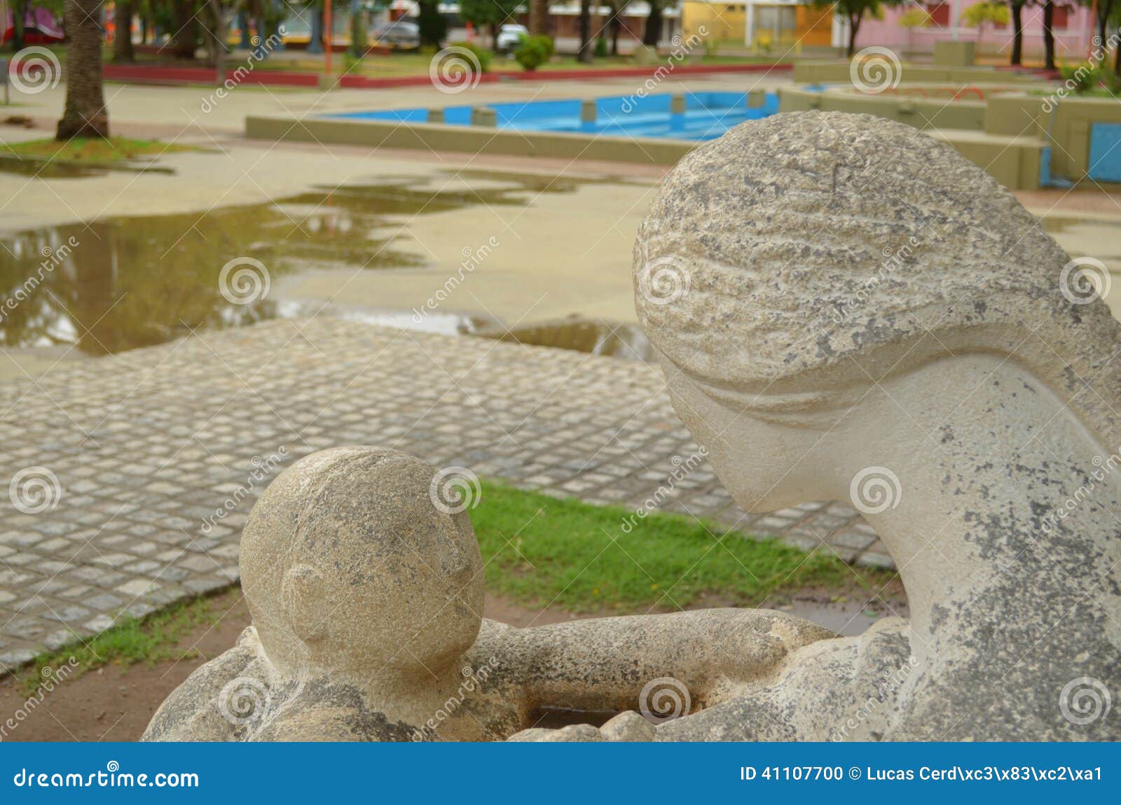 Mother and son sculpture stock photo. Image of person - 41107700