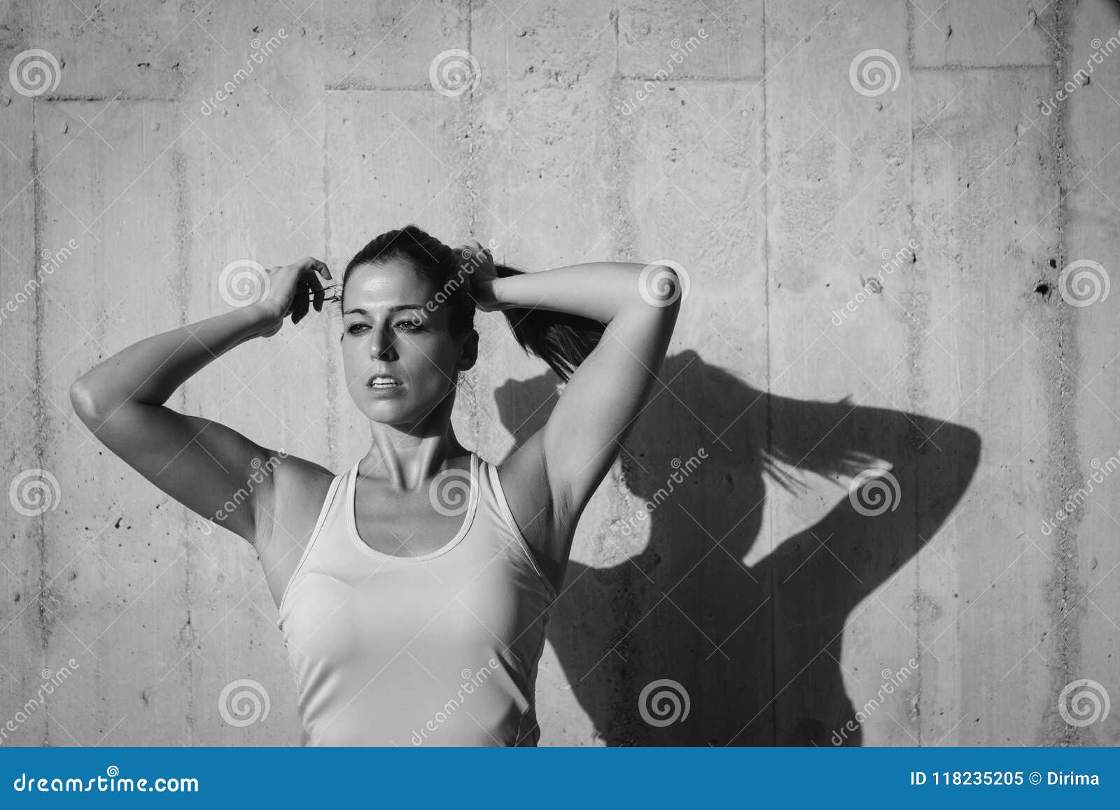 Sportswoman Getting Ready For Working Out Stock Image Image Of Cast Healthy 118235205