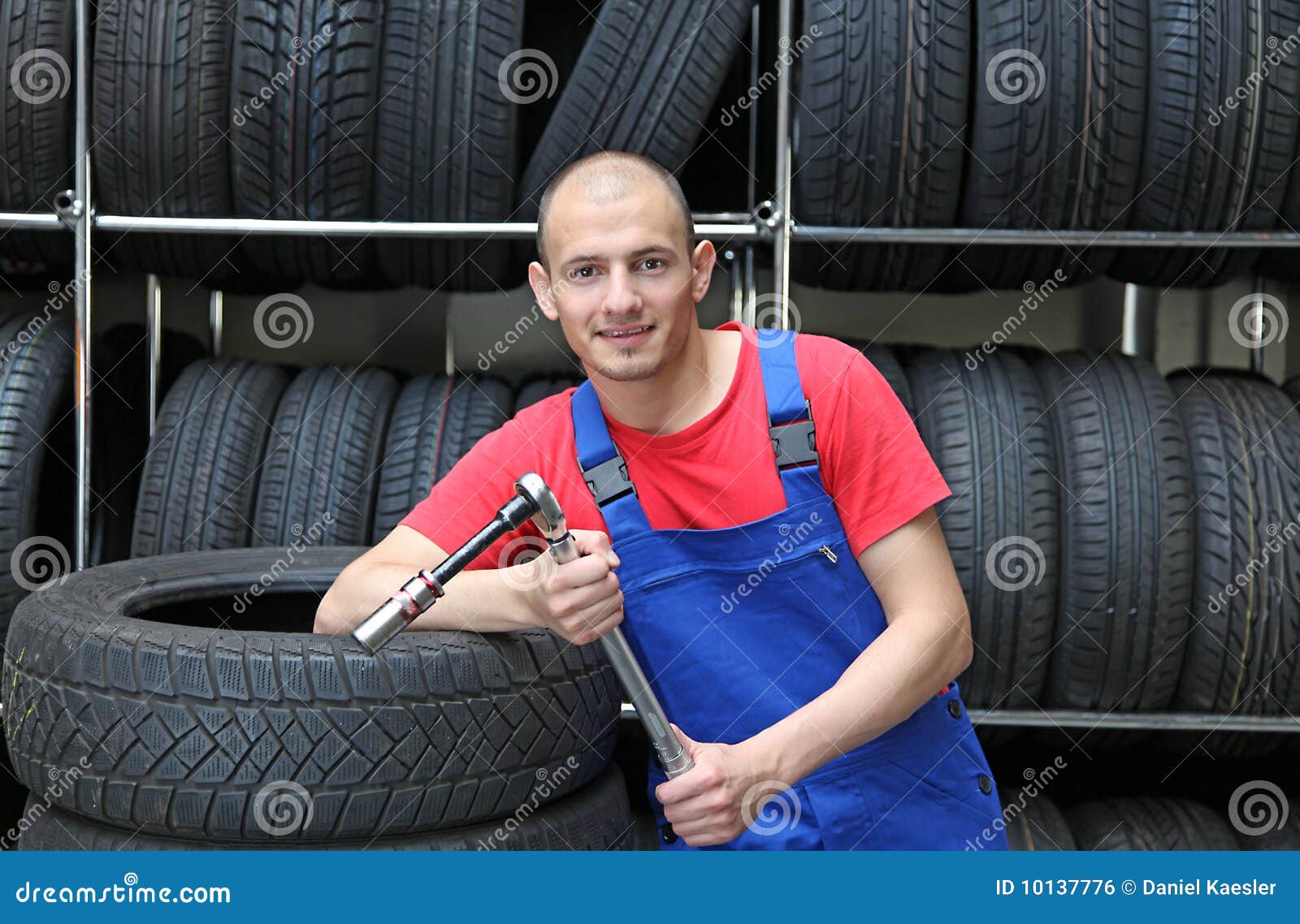Motivated mechanist stock photo. Image of drive, tyre - 10137776