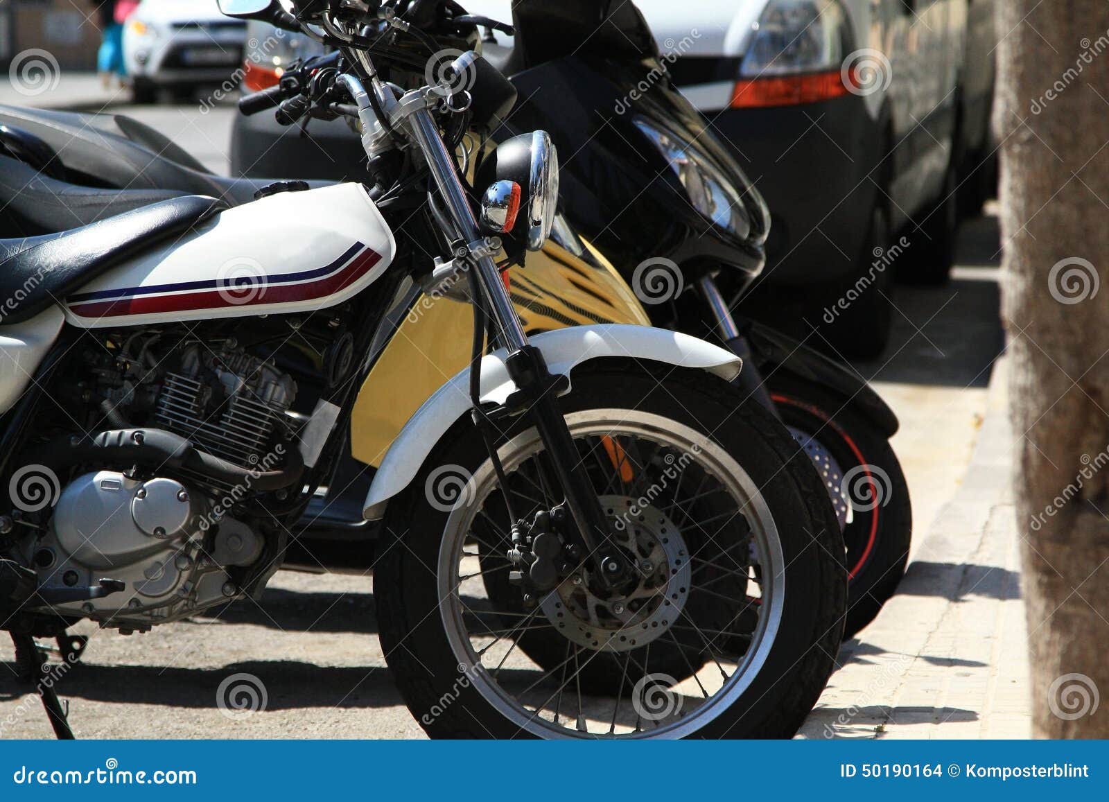 Moto foto de archivo. Imagen de técnico, encintado, estacionarado ...