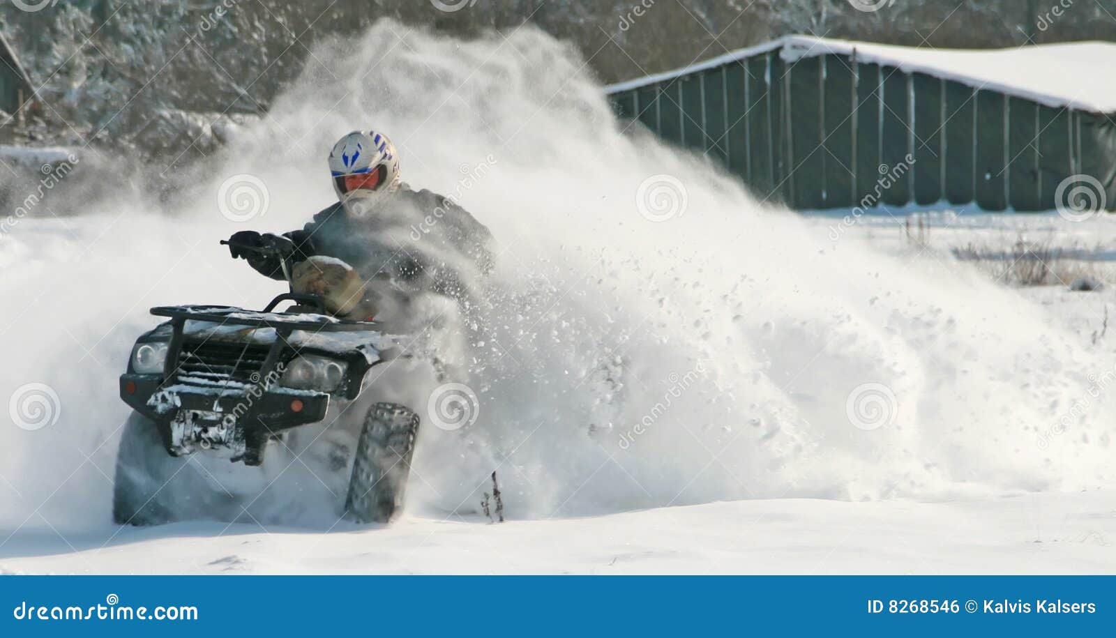 Moto-patio foto de archivo. Imagen de aventura, cubo, pista - 8268546