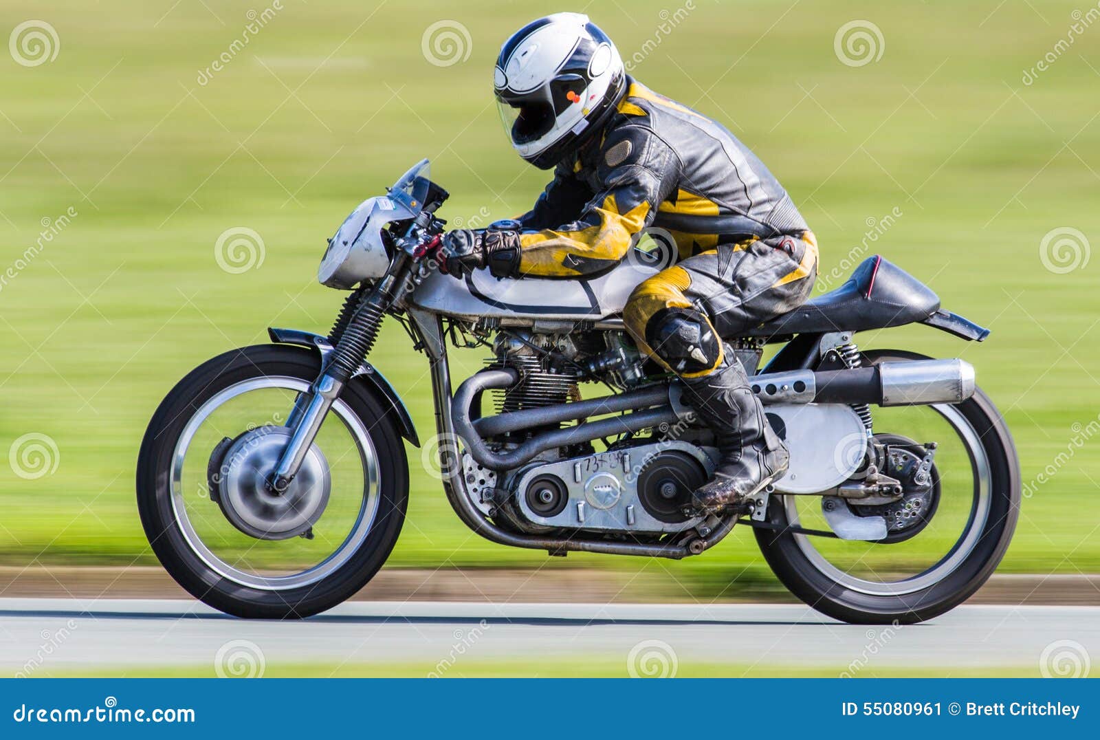 Motocyclette De Emballage Classique Image stock - Image du obturateur ...