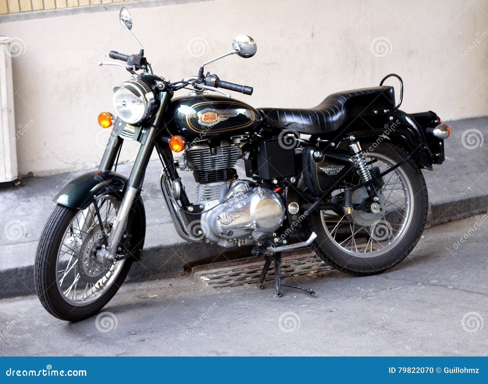 Motocyclette Royale D'enfield Image éditorial - Image du moteur ...