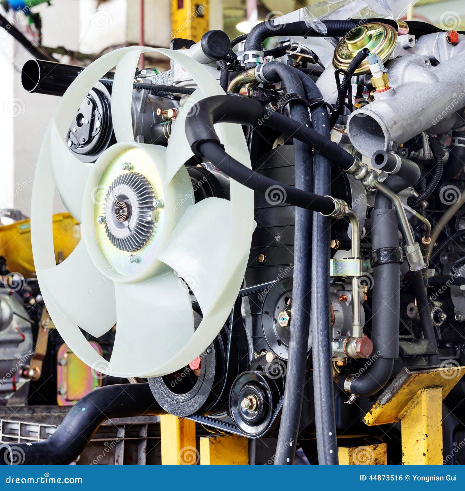 Motor automotriz foto de archivo. Imagen de metal, primer - 44873516