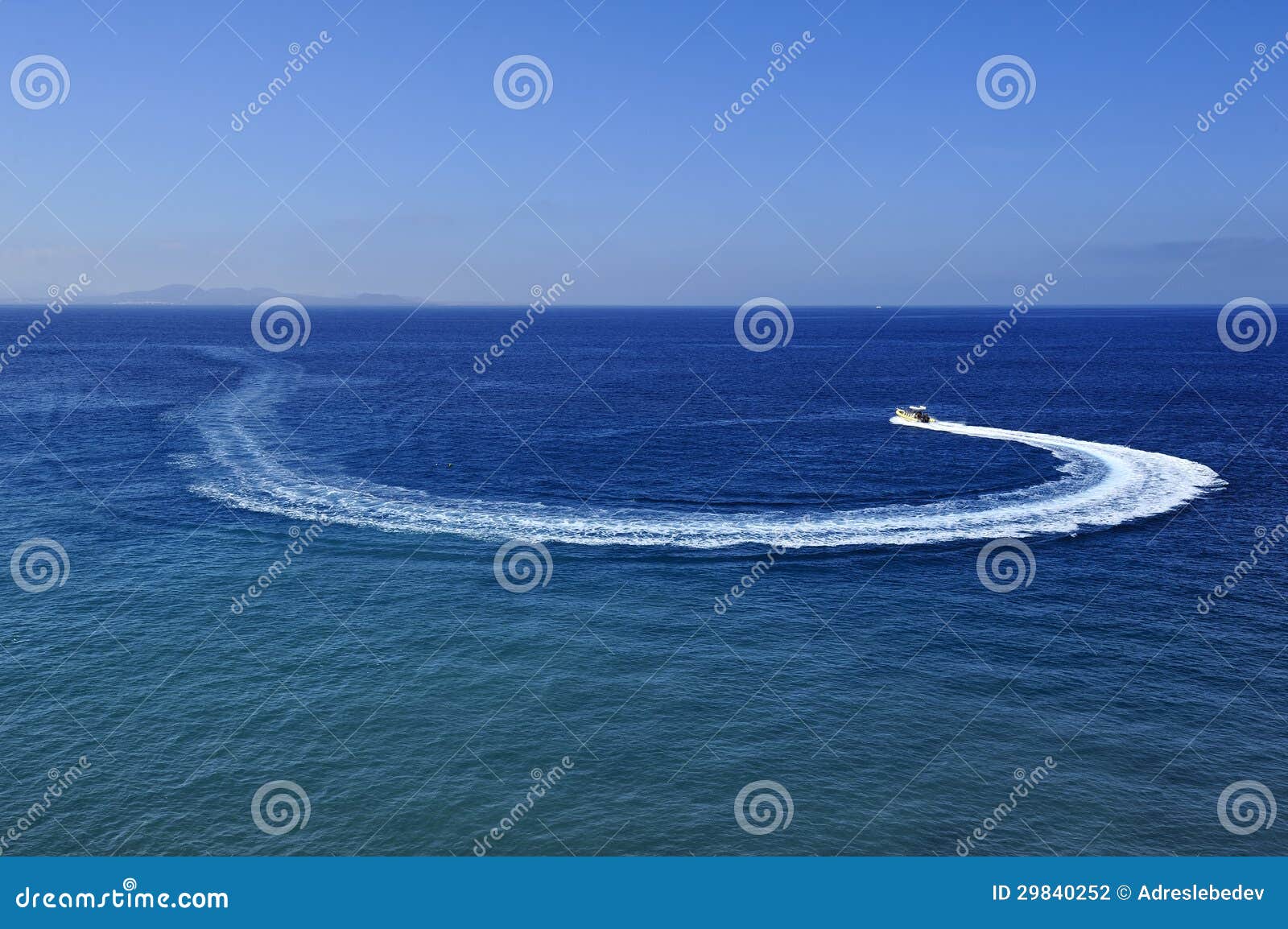 Motor Boat Trace on Blue Water Stock Photo - Image of aquatic, horizon ...