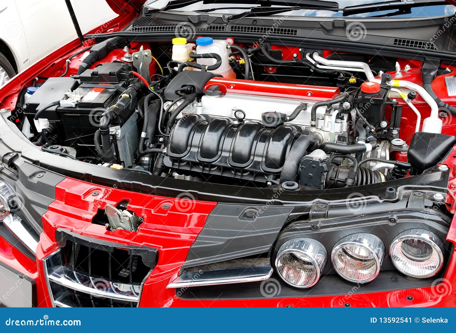 Motor de automóveis imagem de stock. Imagem de cromo - 13592541