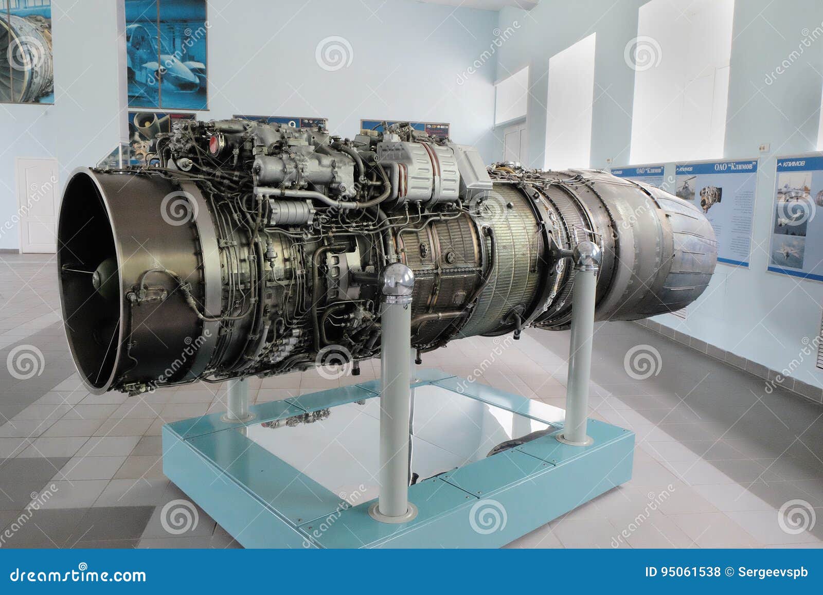 Motor De Avión RD-33 Del Turborreactor Foto de archivo editorial ...