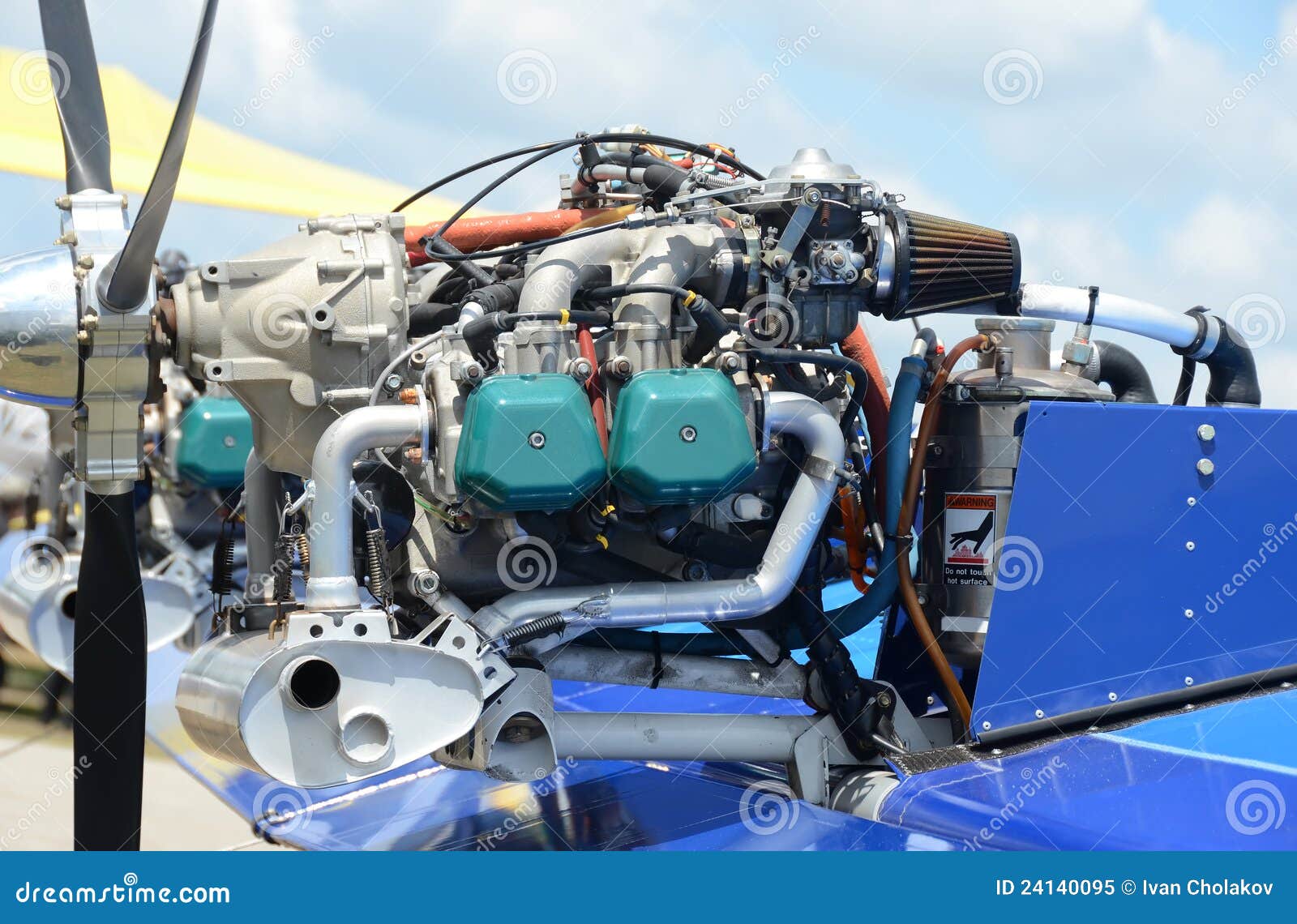 Motor de aviones ligeros imagen de archivo. Imagen de plano - 24140095