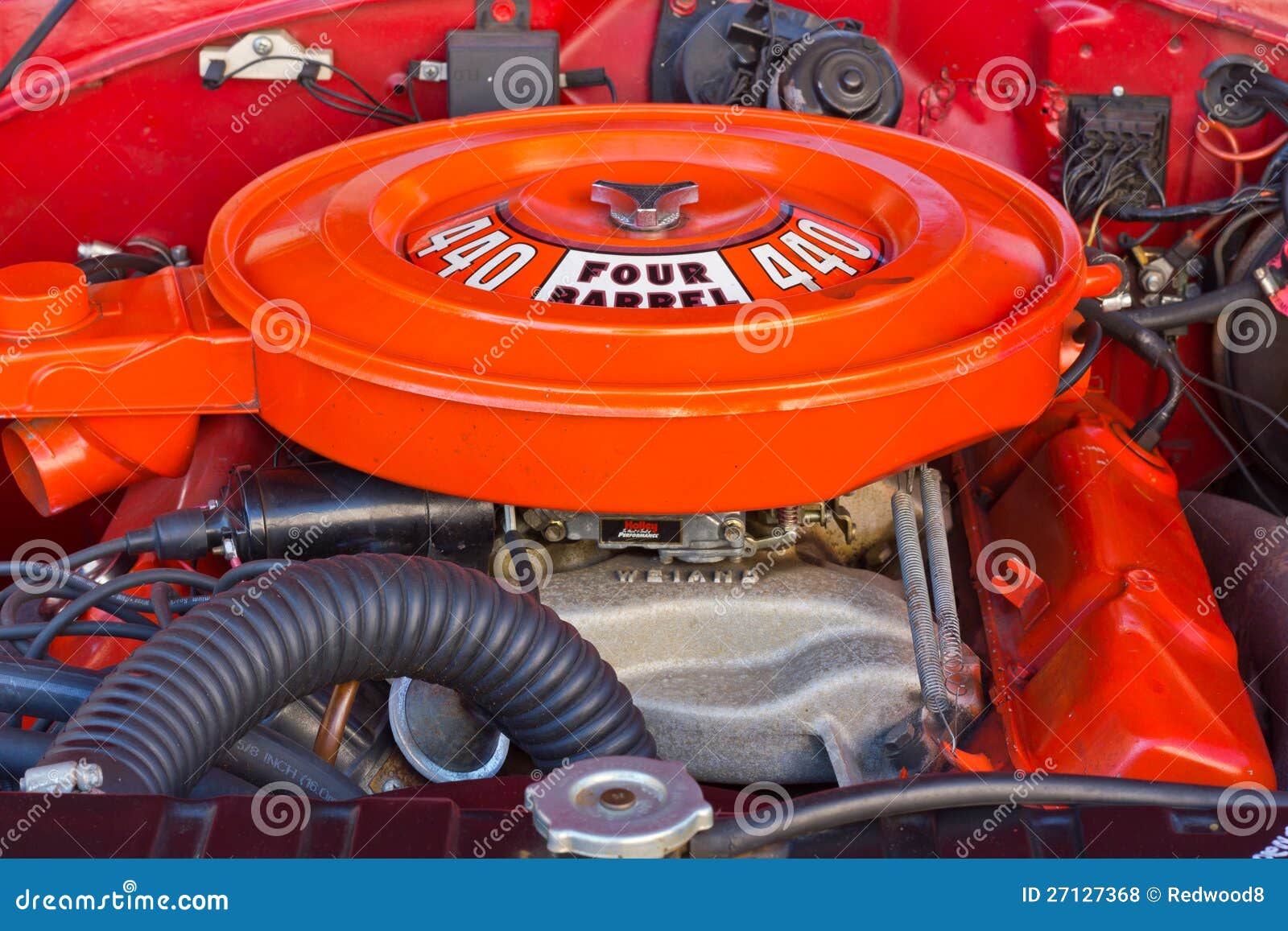 Motor De Chrysler MOPAR 440 C.i. Foto de archivo editorial - Imagen de ...
