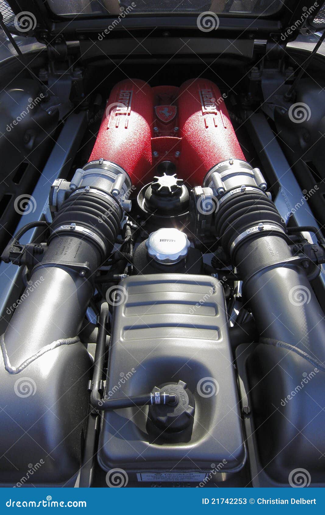 Motor de Ferrari 458 foto de archivo editorial. Imagen de extractor ...