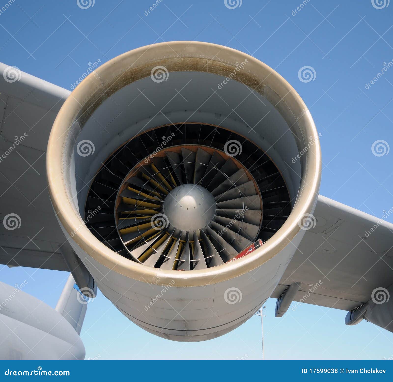 Motor de jato gigante foto de stock. Imagem de jato, frontal - 17599038