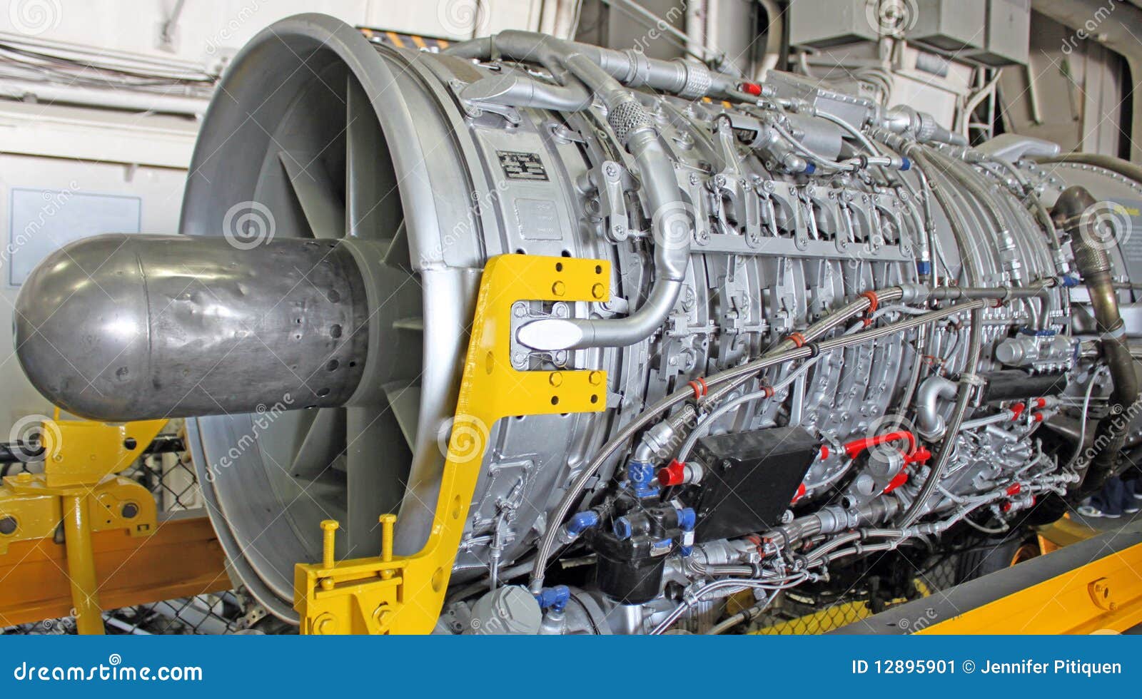 Motor de jet imagen de archivo. Imagen de cableado, mecanismo - 12895901