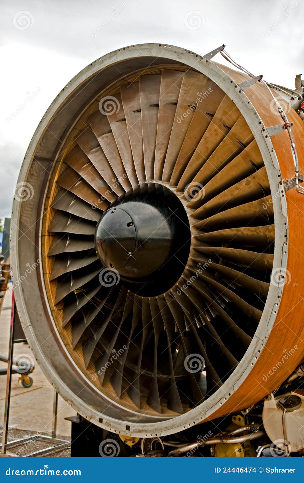 Motor de jet foto de archivo. Imagen de aeroplano, plano - 24446474