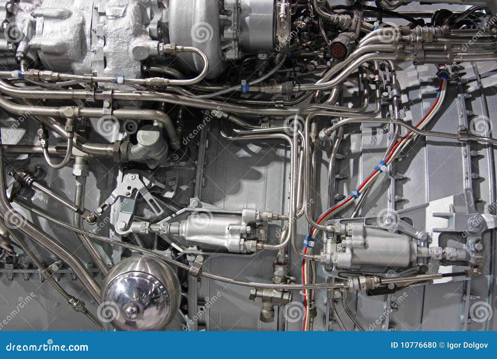 Motor de jet de Turbo foto de archivo. Imagen de progreso - 10776680