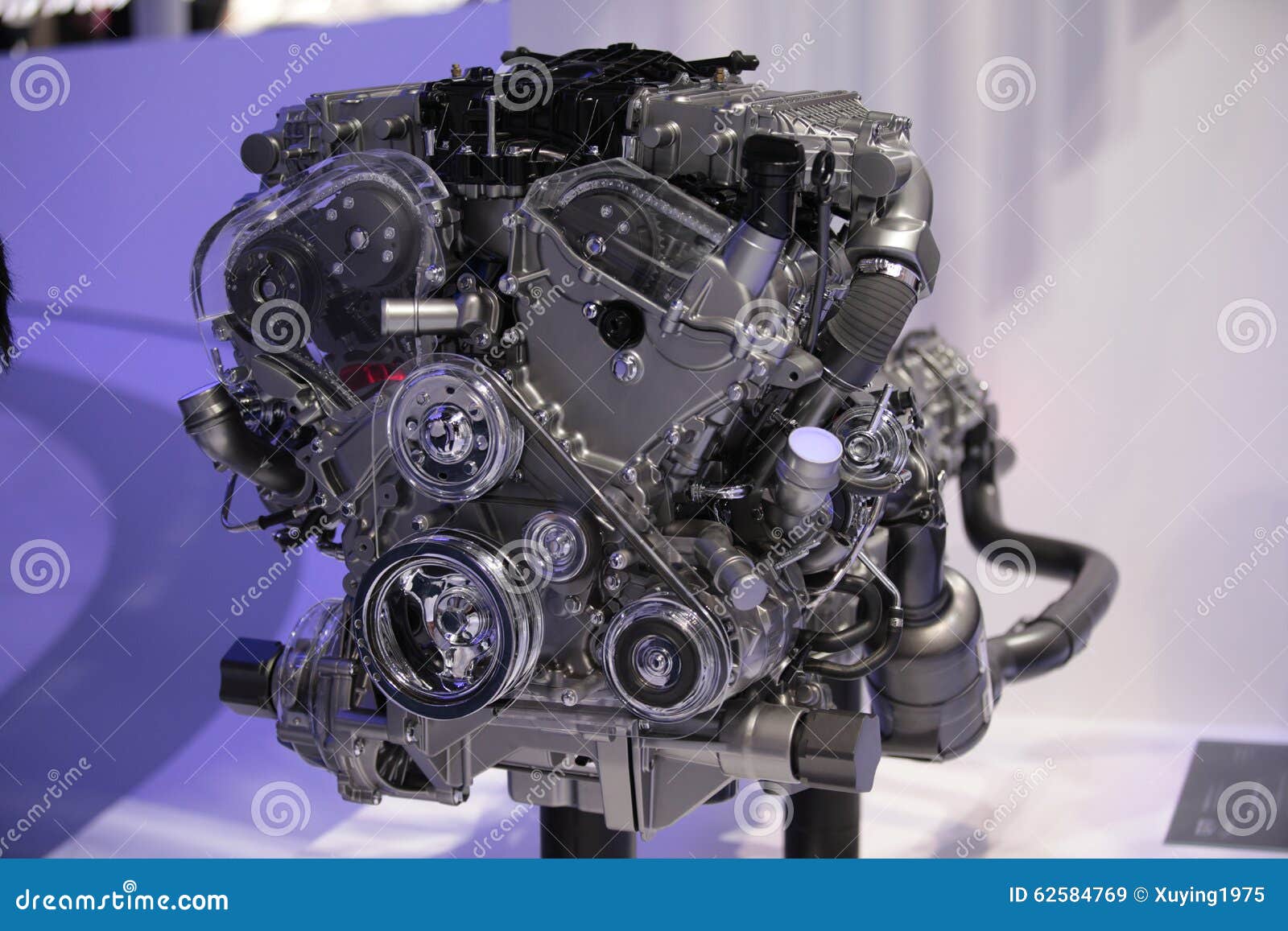 Motor Estupendo Del Funcionamiento De Ferrari Imagen de archivo ...