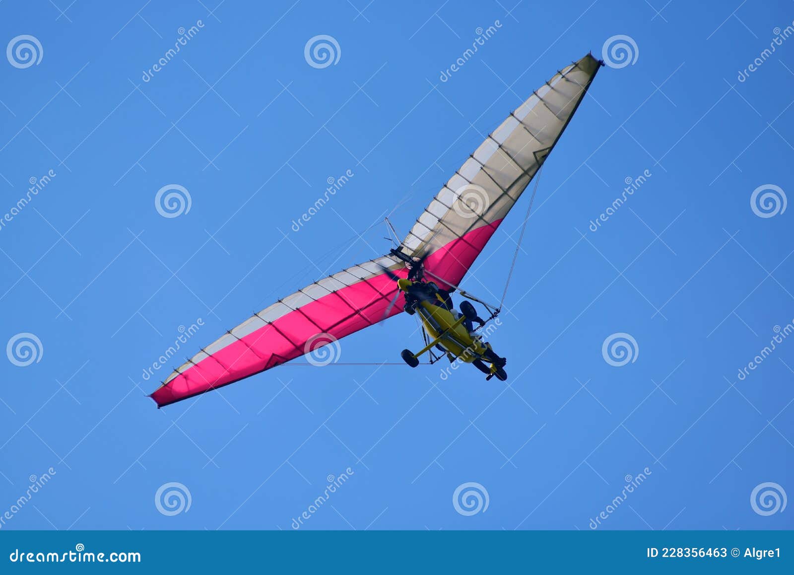 Motor Kite Flying in the Sky Stock Image - Image of engine, aero: 228356463