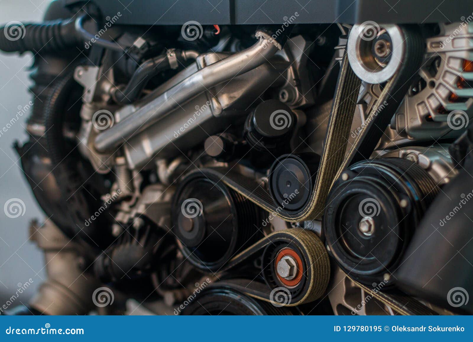 Motor Limpo Do Olhar Do Carro Moderno Imagem de Stock - Imagem de ...