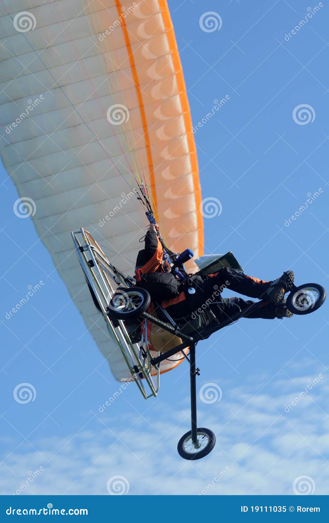 Motor paragliding stock image. Image of parachute, aero - 19111035