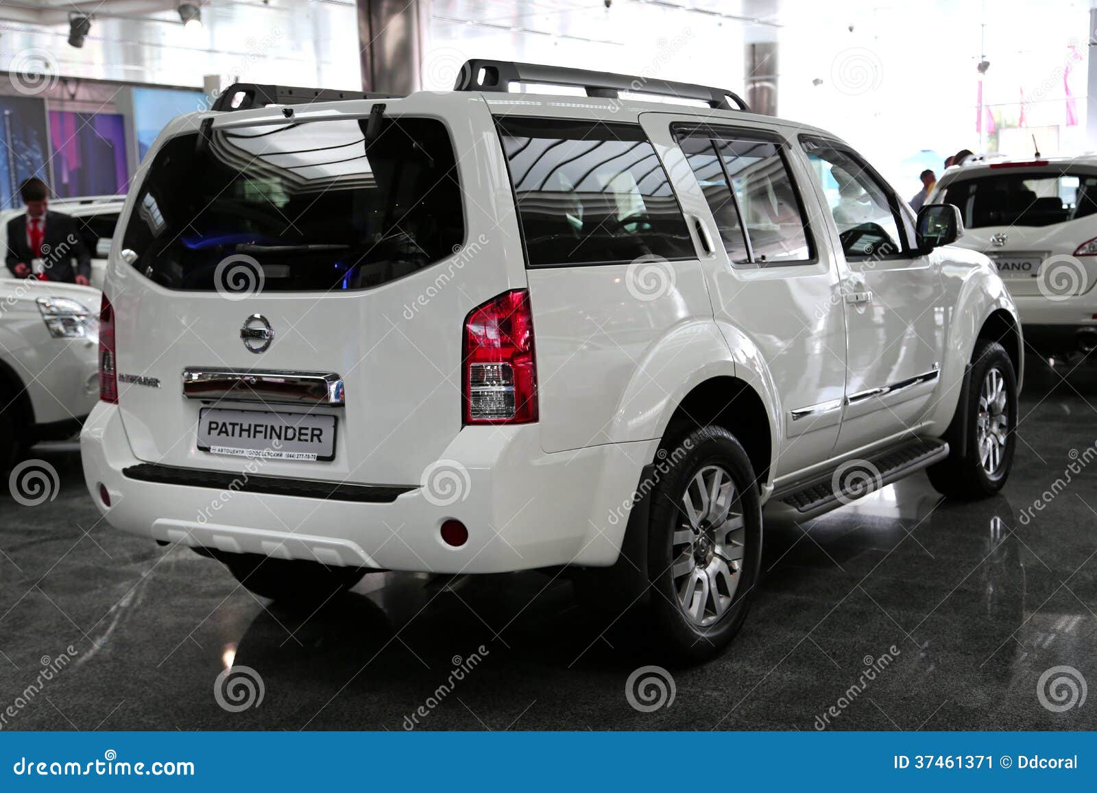 Motor show editorial photo. Image of pathfinder, nissan - 37461371