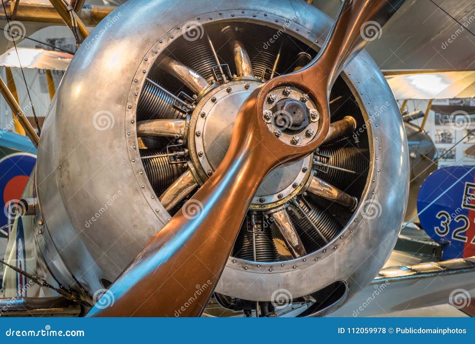Motor Vehicle, Aerospace Engineering, Aviation, Wheel Picture. Image ...